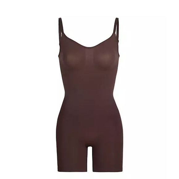 SKIMS | Tops | Skims Bodysuit Seamless Sculpt Mid Thigh Size S Nwot ...